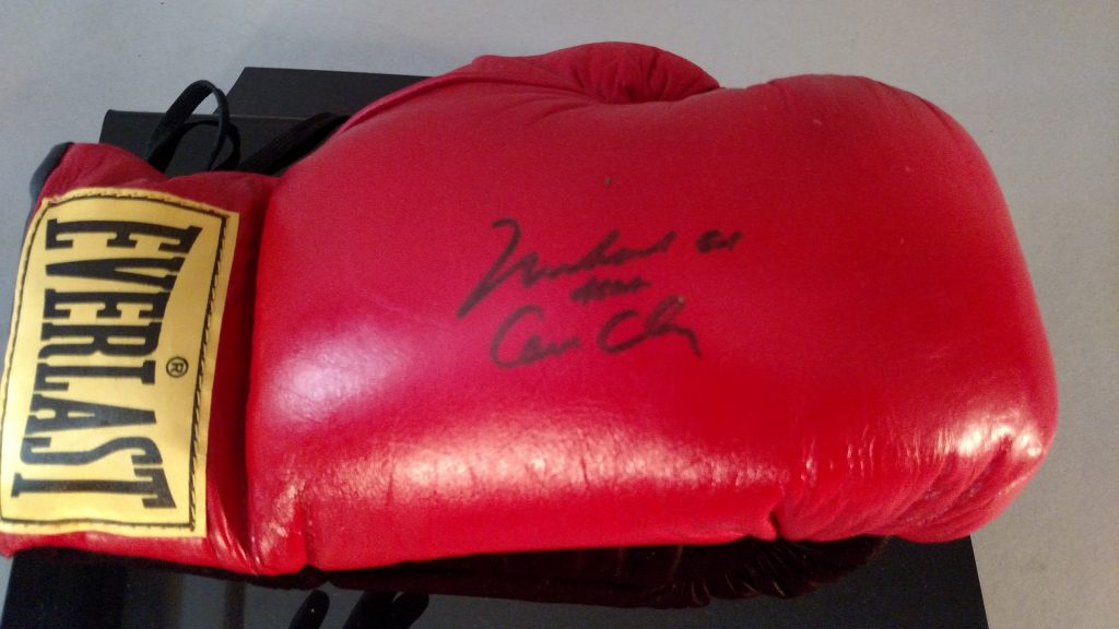 Muhammad Ali aka Cassius Clay Signed Boxing Glove - JK Golf